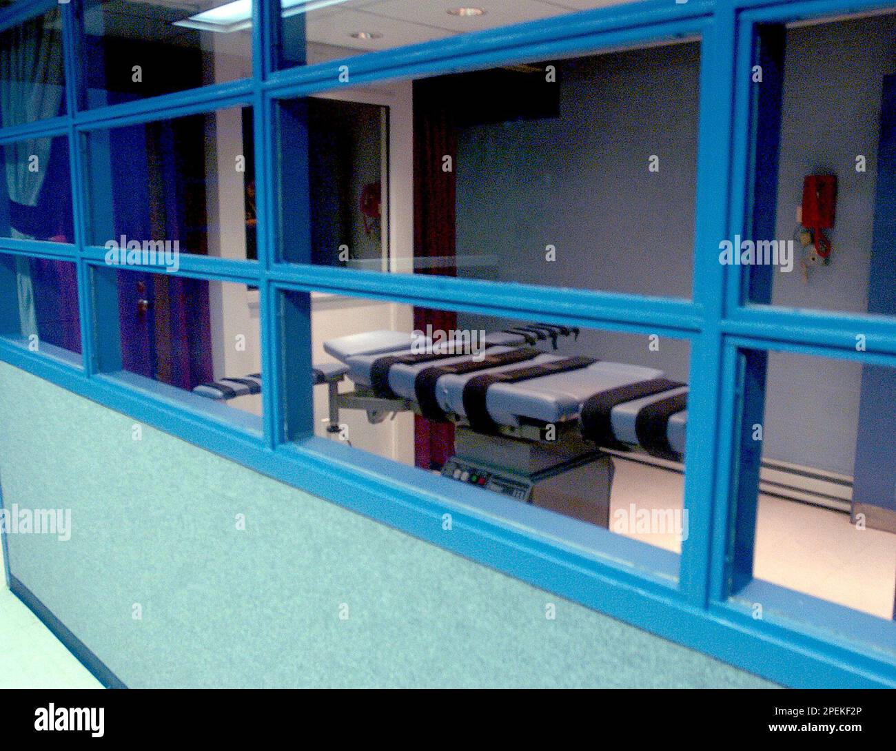 The chamber at the Osborne Correctional Institution in Somers, Conn ...