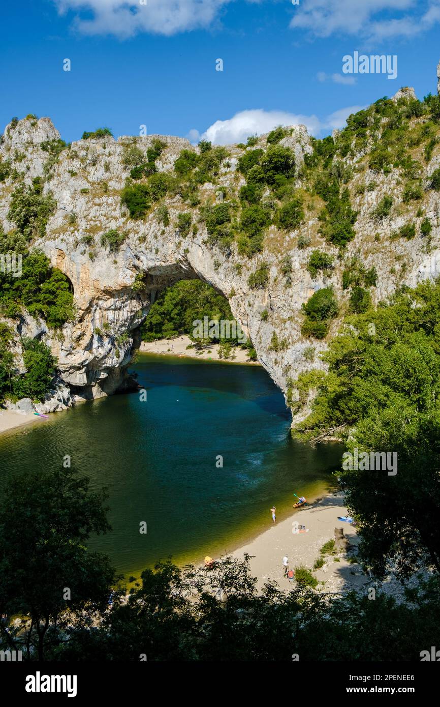 Ardeche France Pont d Arc, Ardeche Frankreich, Blick auf den Naturbogen ...