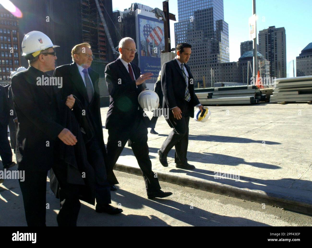 Architect Daniel Libeskind, left, Larry Silverstein, second from left ...
