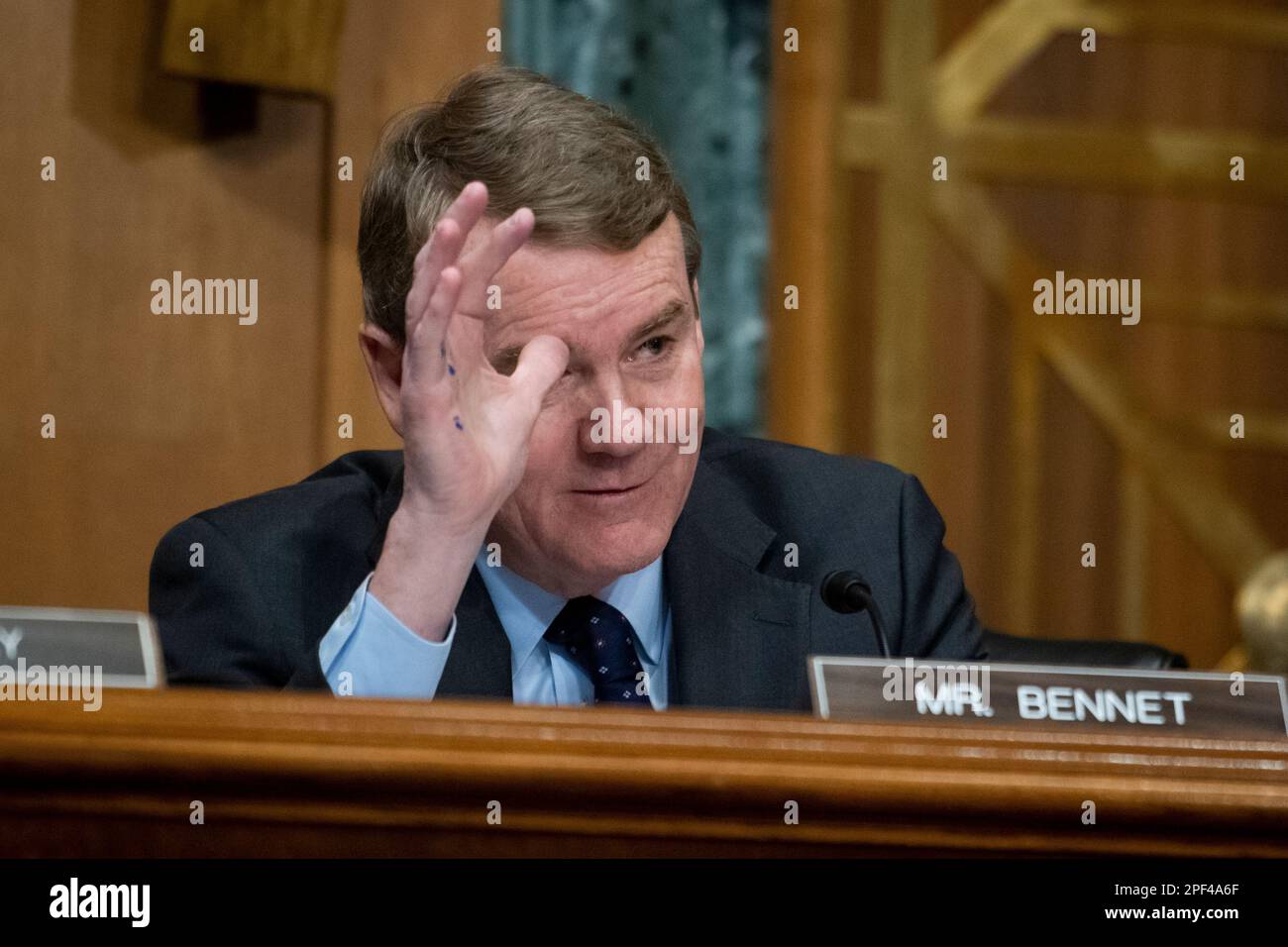 US-Senator Michael F. Bennet (Demokrat von Colorado) befragt US ...