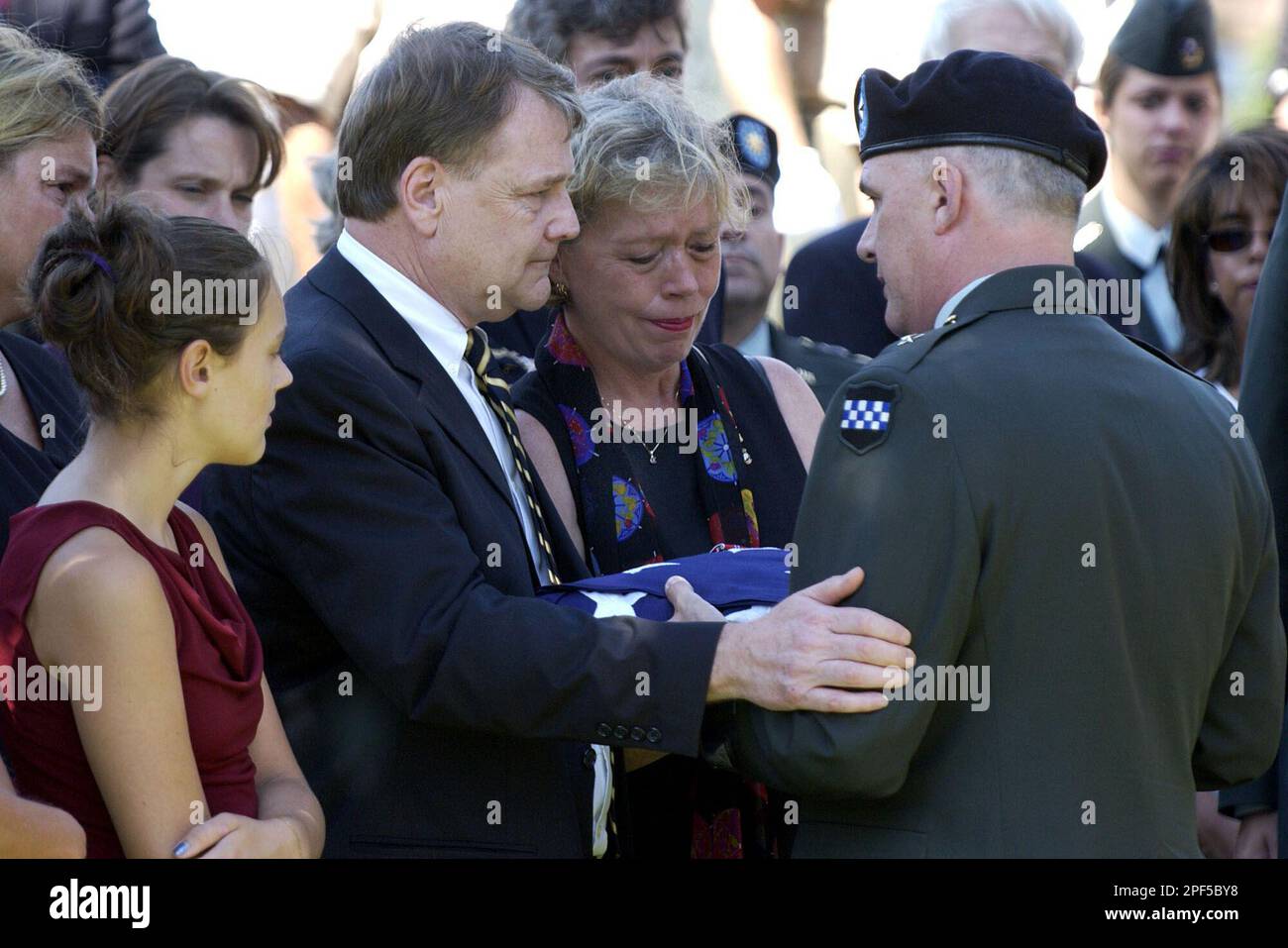 US Army Reserve Brigadier General Michael Eyre, right, presents Richard ...
