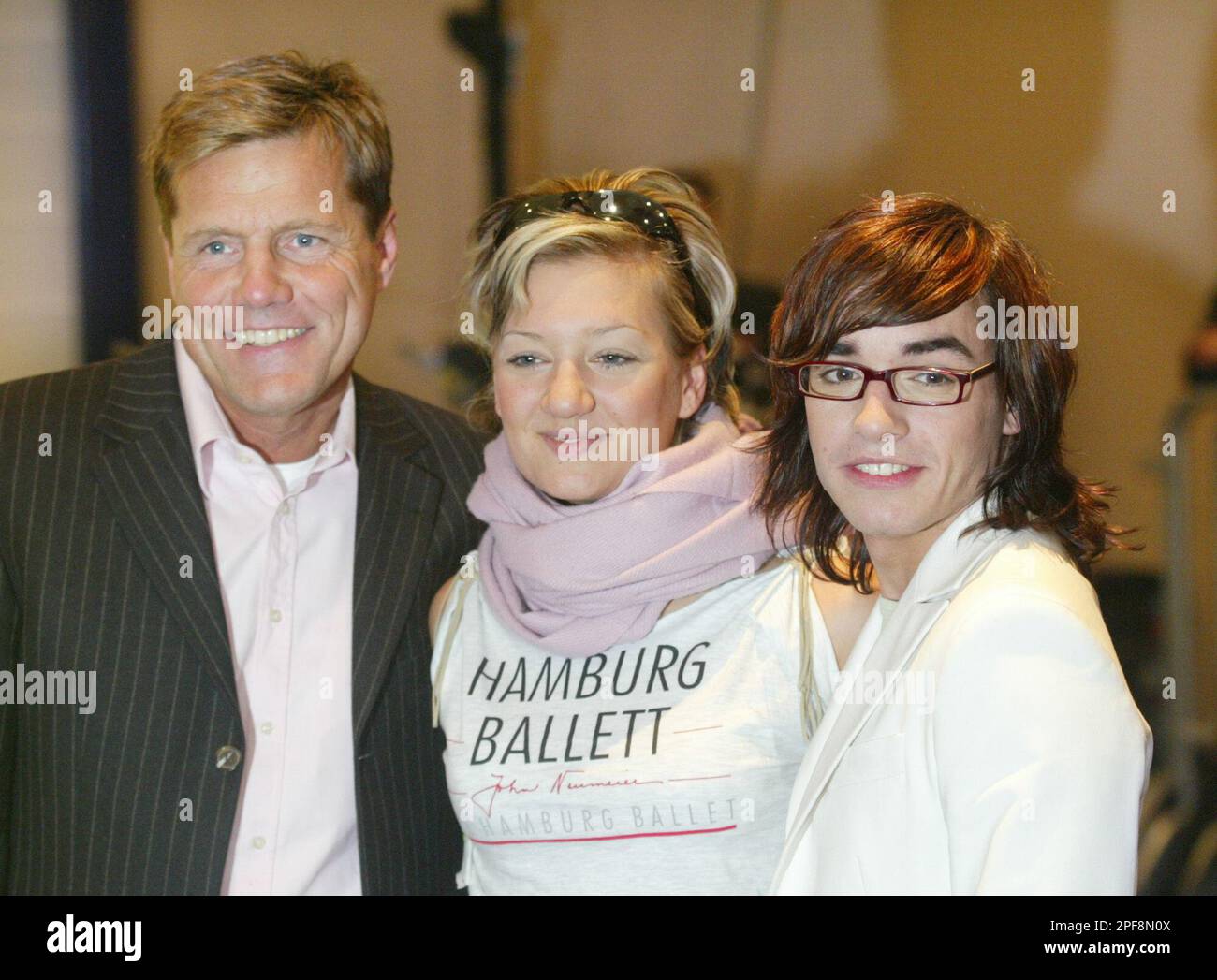 Daniel Kueblboeck, Juliette Schoppmann und Dieter Bohlen, von rechts ...