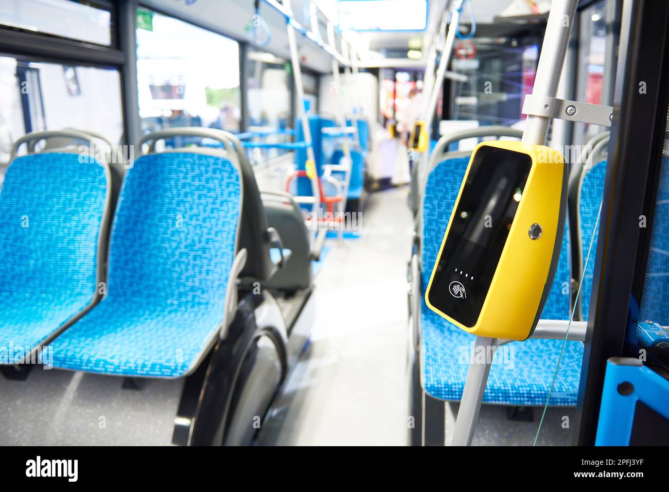 Bus zahlungsautomat -Fotos und -Bildmaterial in hoher Auflösung – Alamy