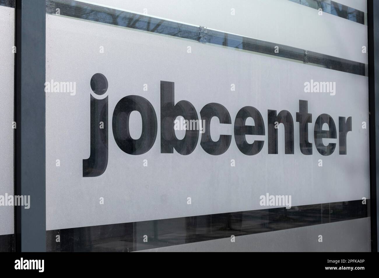 Schild jobcenter logo -Fotos und -Bildmaterial in hoher Auflösung – Alamy