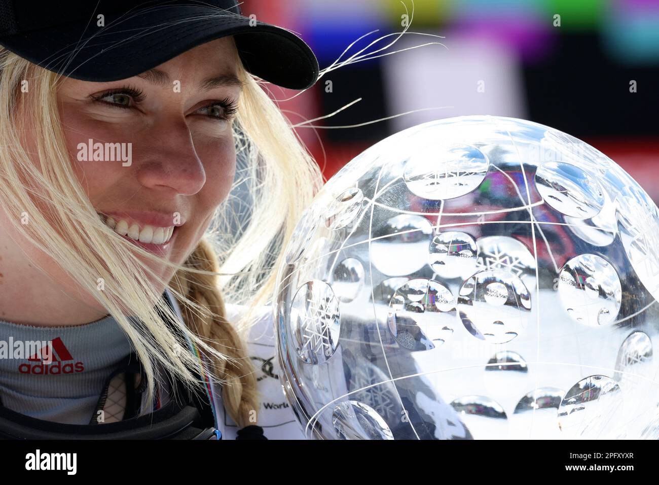 United States' Mikaela Shiffrin poses with her trophy for the alpine ...