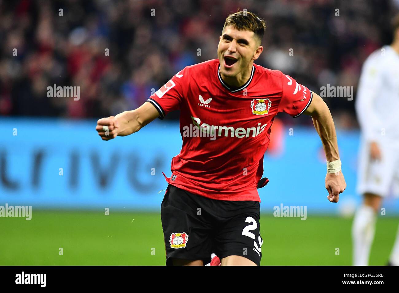 LEVERKUSEN, DEUTSCHLAND - 19.03.23: Exequiel Palacios feiert sein Ziel ...