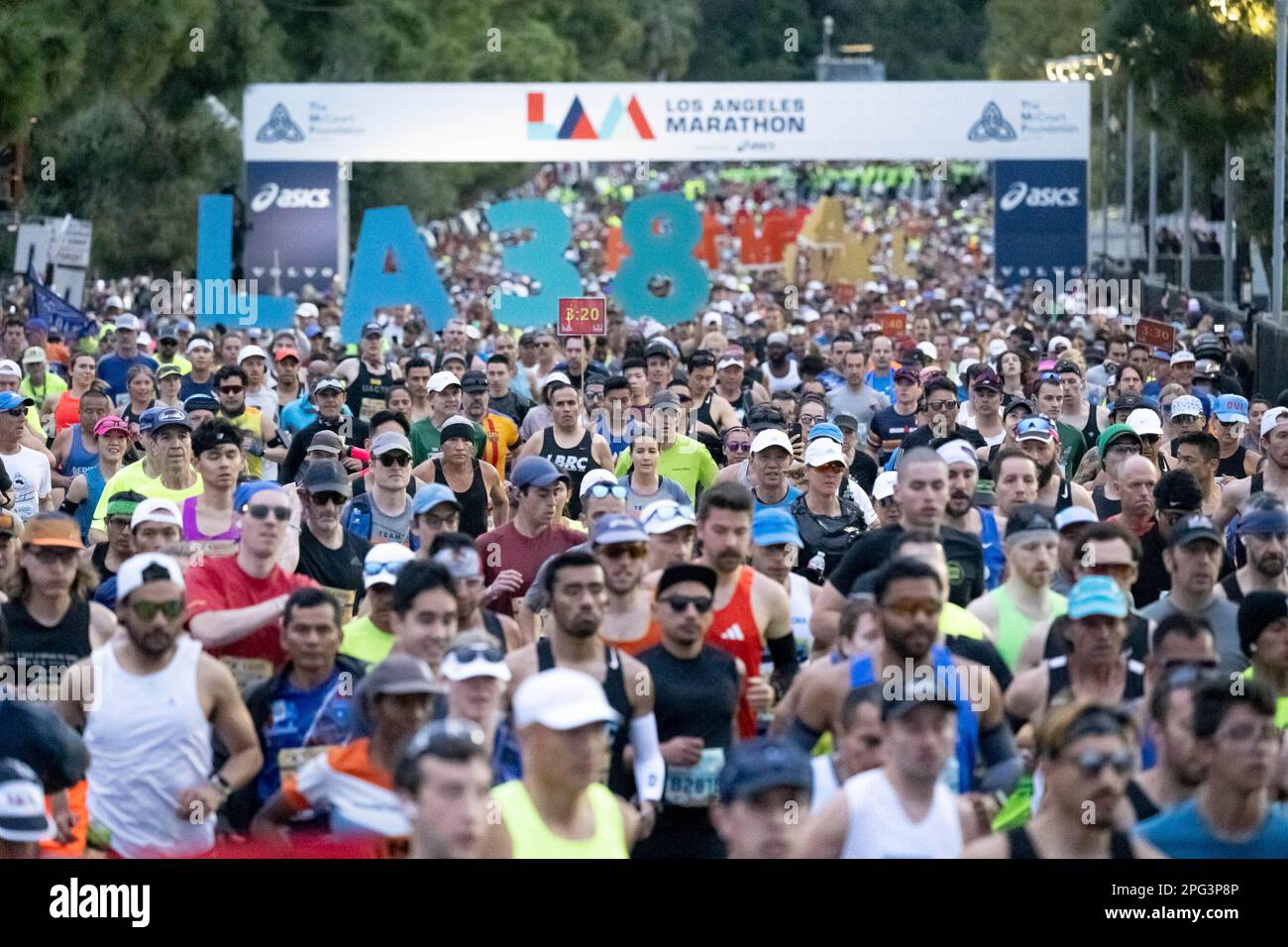Runners head out from Dodger Stadium at the start of the 38th LA ...