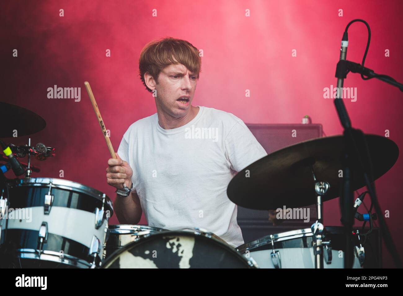 Anton newcombe -Fotos und -Bildmaterial in hoher Auflösung – Alamy