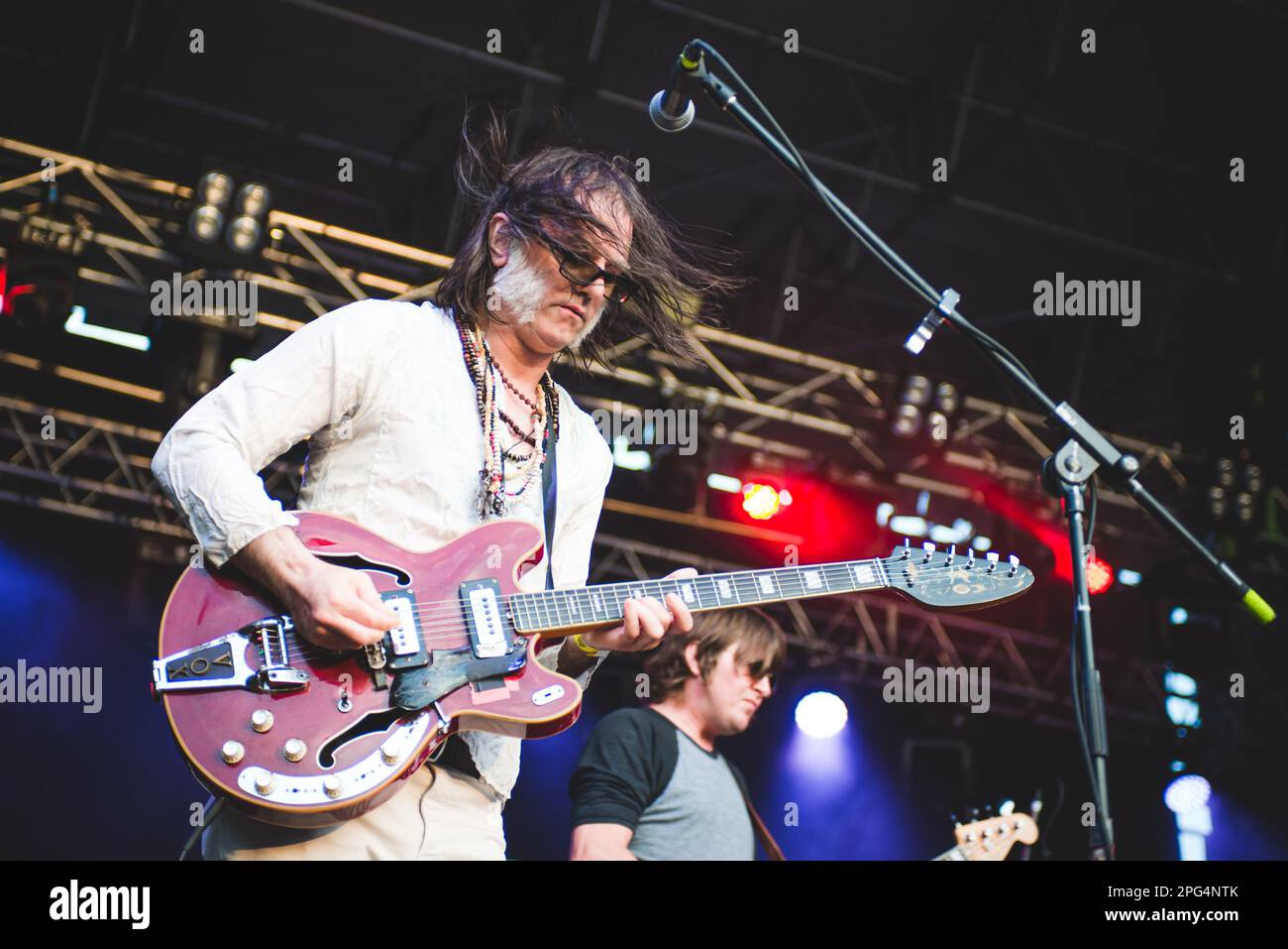 Anton newcombe -Fotos und -Bildmaterial in hoher Auflösung – Alamy