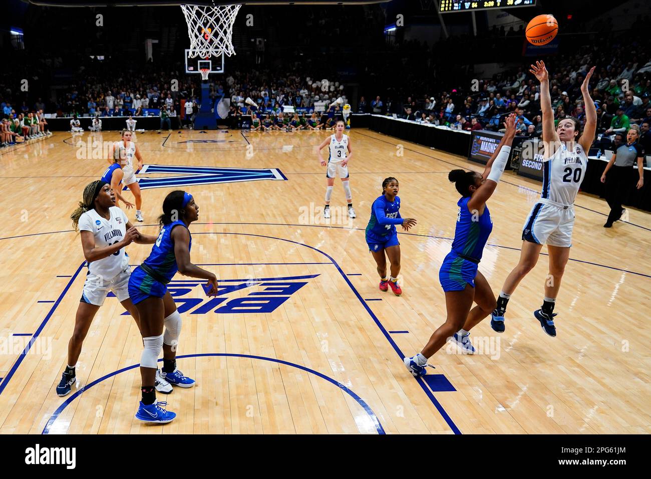 Villanova's Maddy Siegrist (20) shoots over Florida Gulf Coast's Kierra ...