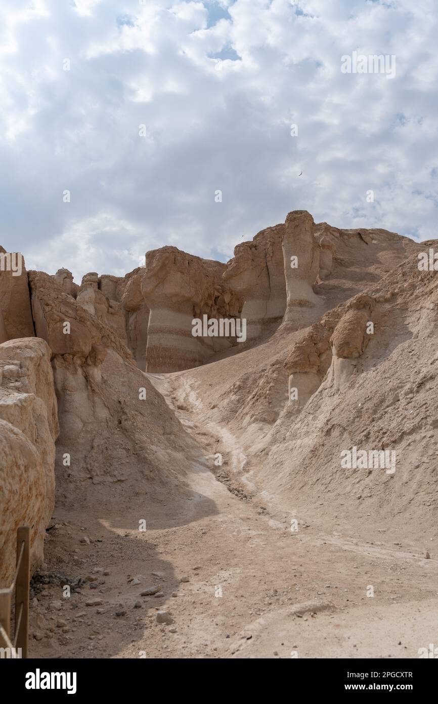 Berg jabal al qarah -Fotos und -Bildmaterial in hoher Auflösung – Alamy