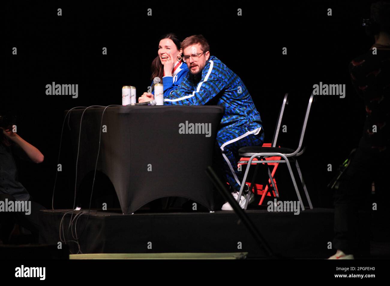 London, Großbritannien. Aisling Bea und Iain Stirling in Max und Ivan's ...