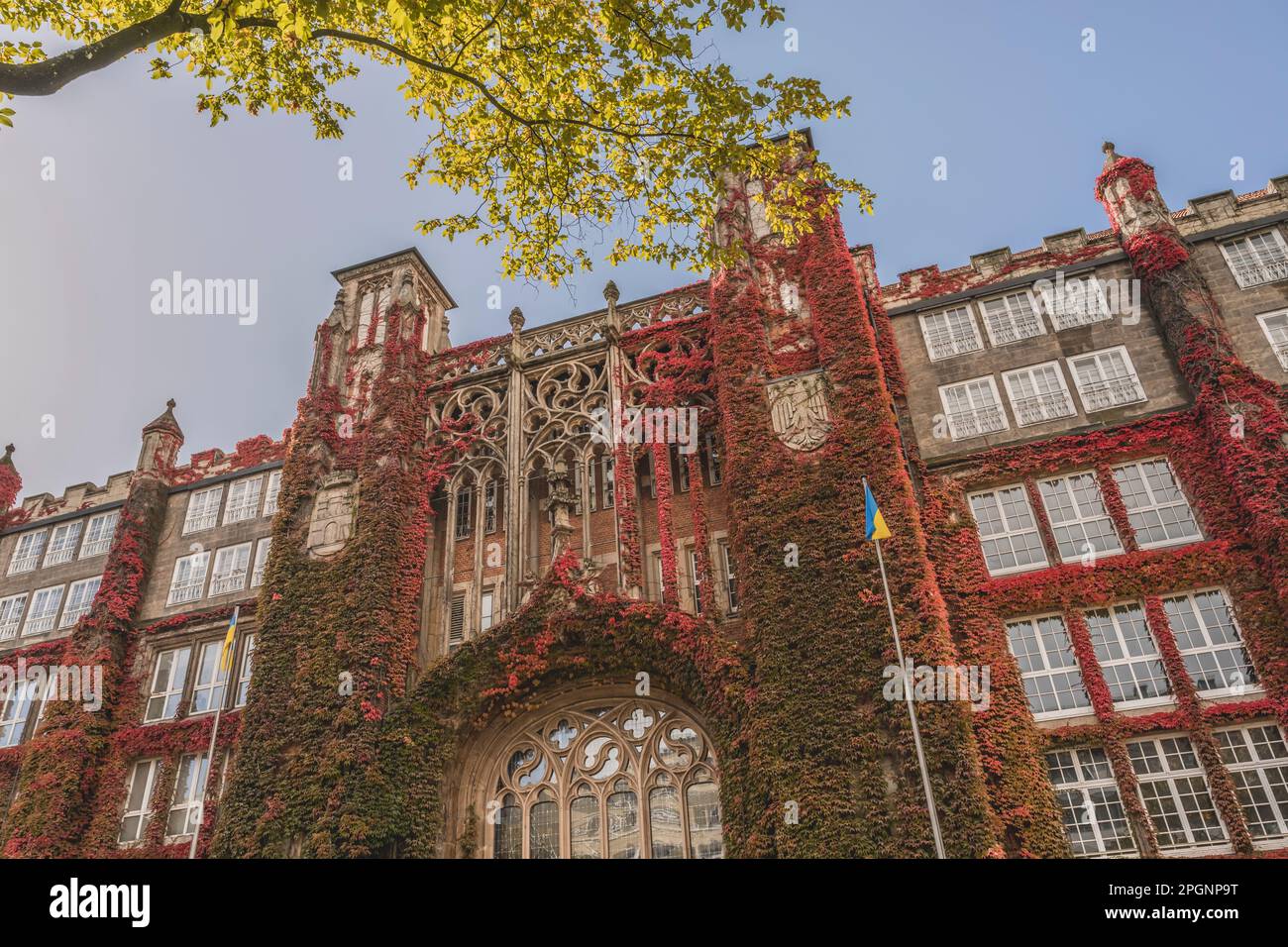 Altbau fassade hamburg -Fotos und -Bildmaterial in hoher Auflösung – Alamy