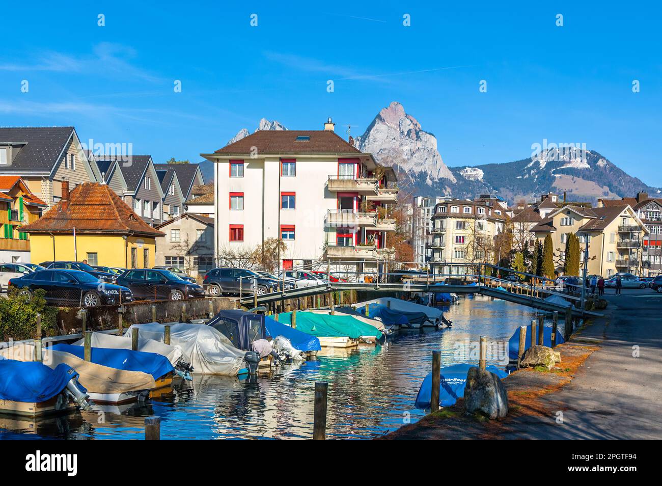 Brunnen, Schweiz - 20. Februar 2023: Brunnen ist eine Stadt in der ...