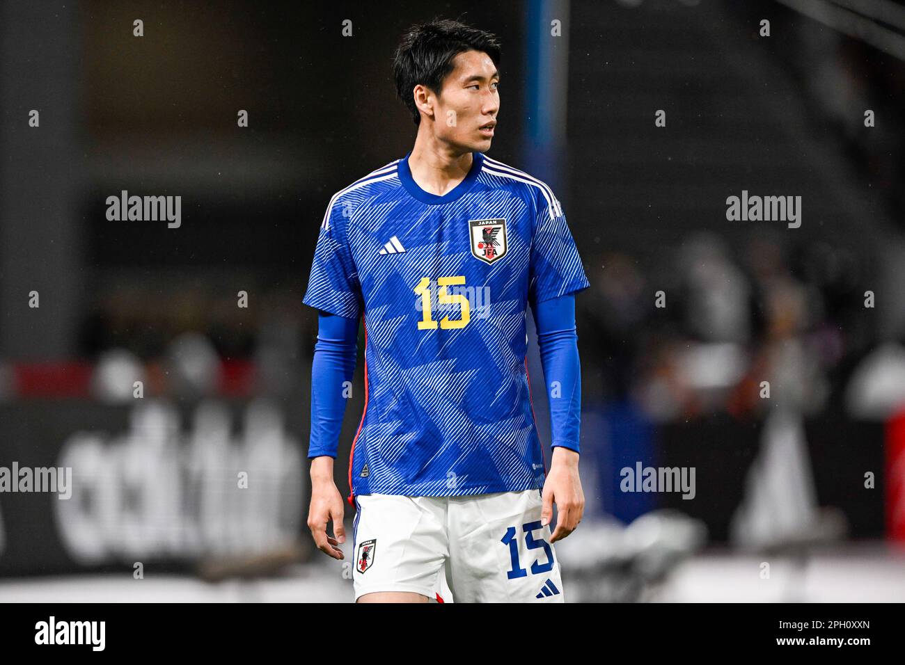 TOKIO, JAPAN - 24. MÄRZ: Daichi Kamada von Japan schaut beim internationalen Freundschaftsspiel ...