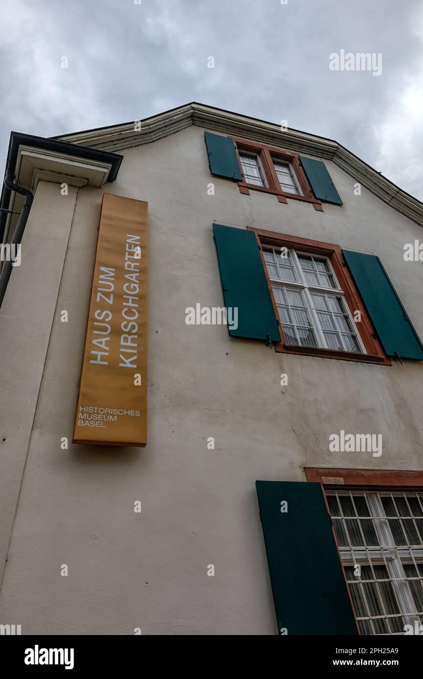 BASEL, SCHWEIZ - 27. FEBRUAR 2023: Schild für Basler Historisches ...