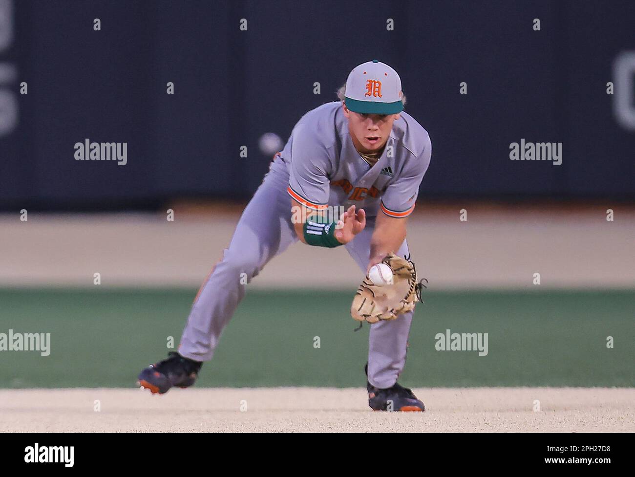 24. März 2023: University of Miami Junior Dominic Pitelli (19) Fields ...