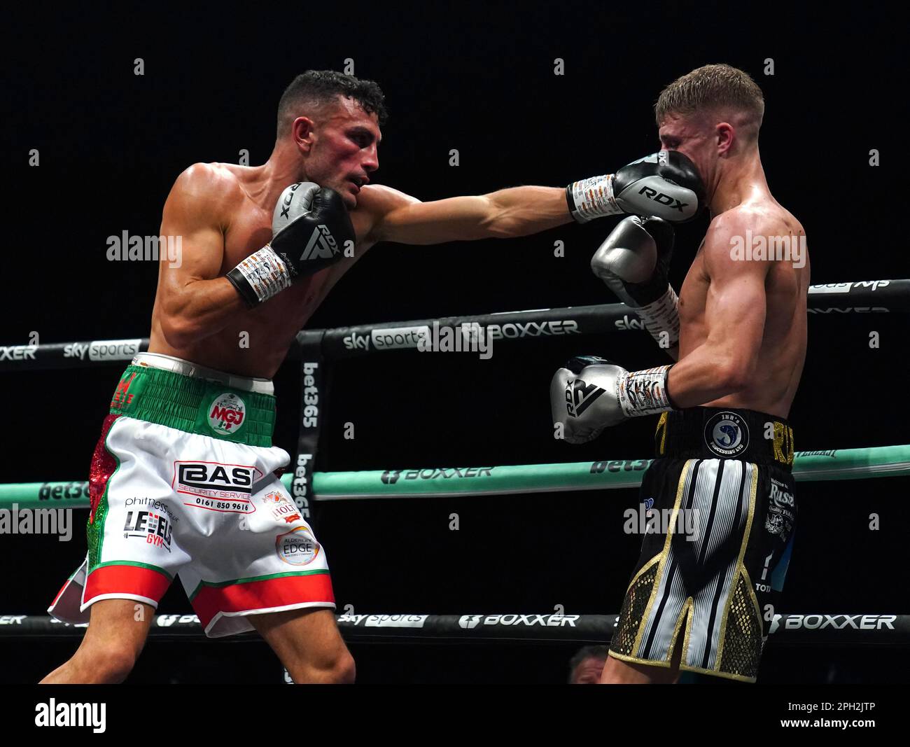 Michael Gomez Jr (links) und Levi Giles im BBBofC English Super ...