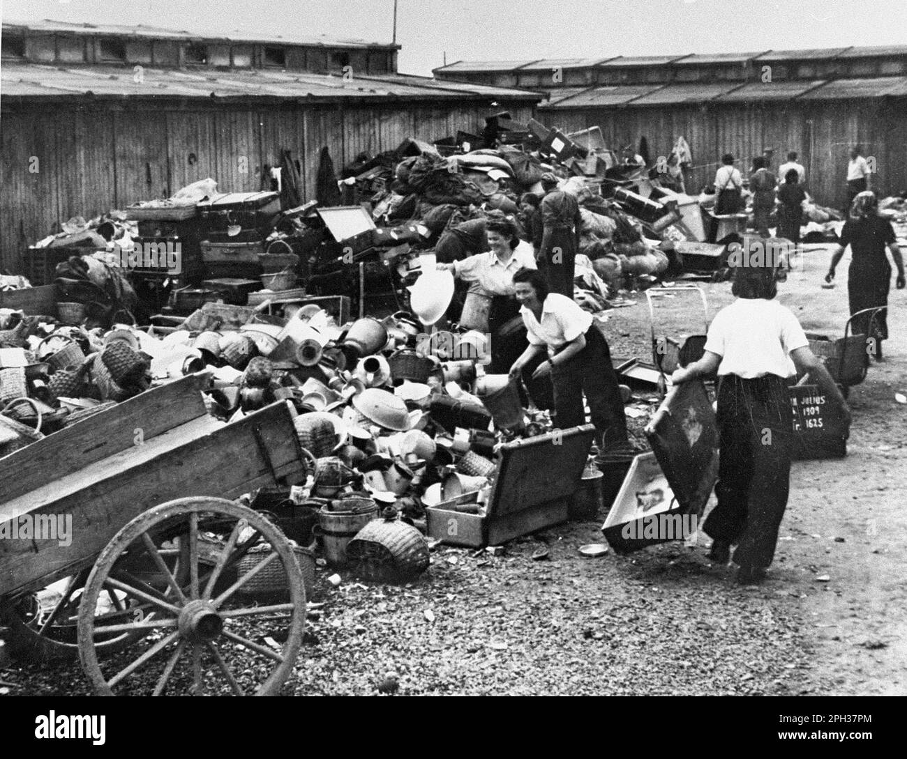 Kanada gas Schwarzweiß-Stockfotos und -bilder - Alamy