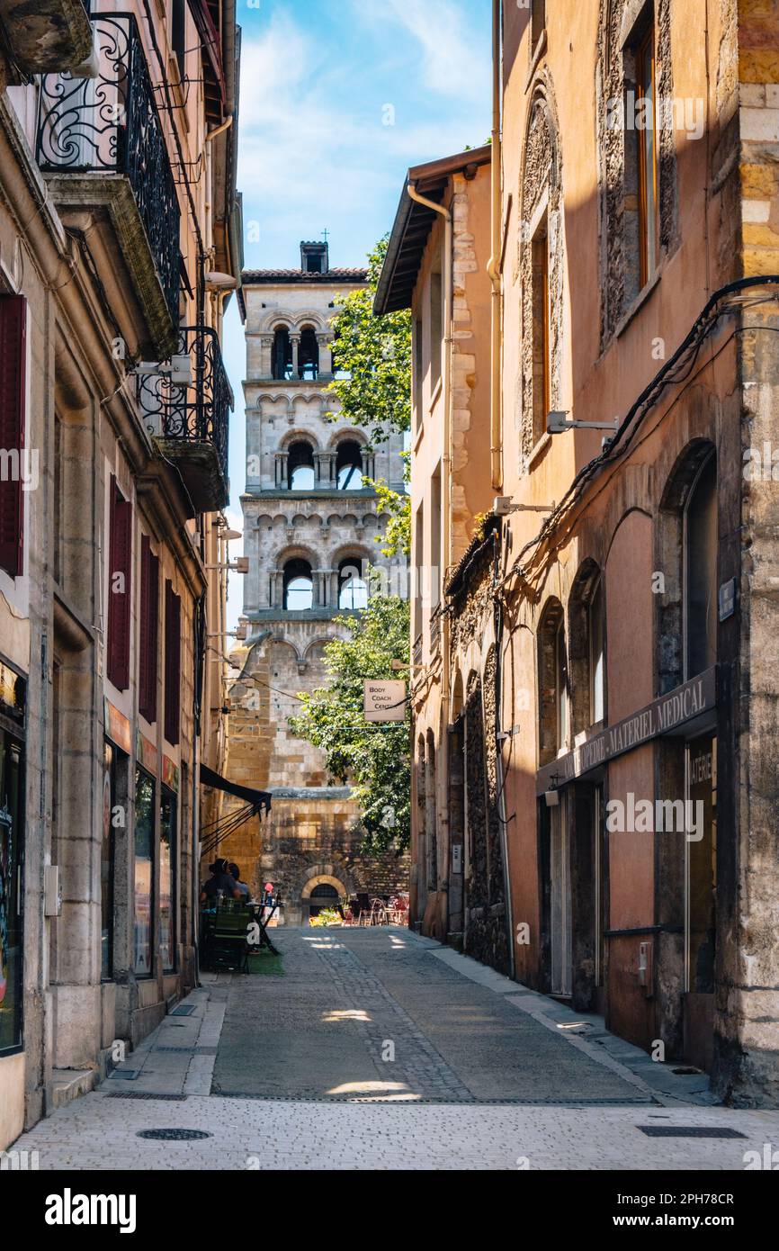A la ronde -Fotos und -Bildmaterial in hoher Auflösung – Alamy