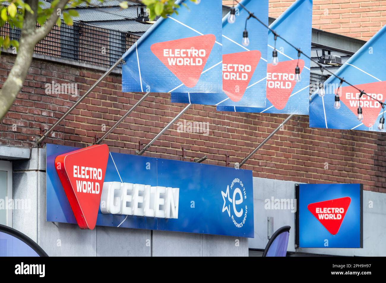 Electro world logo -Fotos und -Bildmaterial in hoher Auflösung – Alamy