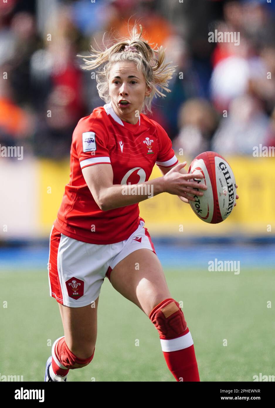 Wales' Elinor Snowsill beim TikTok Women's Six Nations Match im Cardiff ...