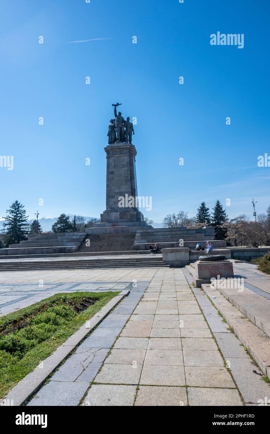 SOFIA, BULGARIEN - 19. MÄRZ 2023: Denkmal der Sowjetarmee in der Stadt ...