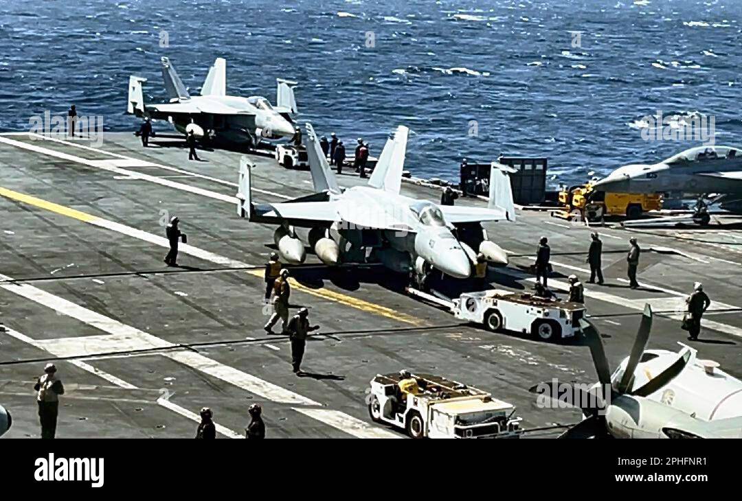 Crews prepare to start Multirole fighter aircrafts F/A-18F Super Hornet ...