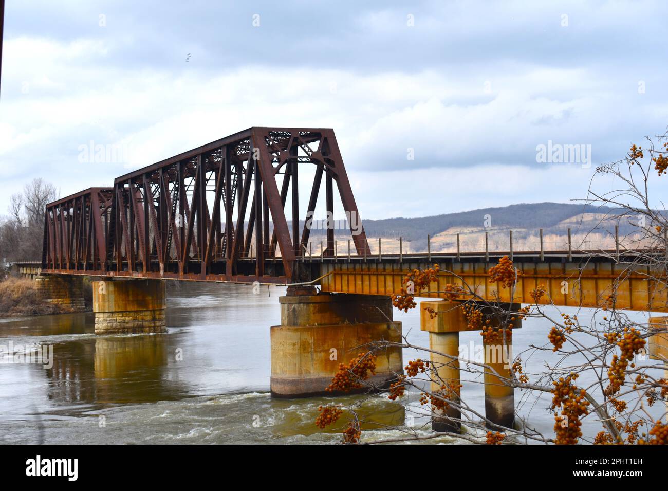 Union Pacific Railroad Bridge über den Neosho (Grand) River in Fort ...
