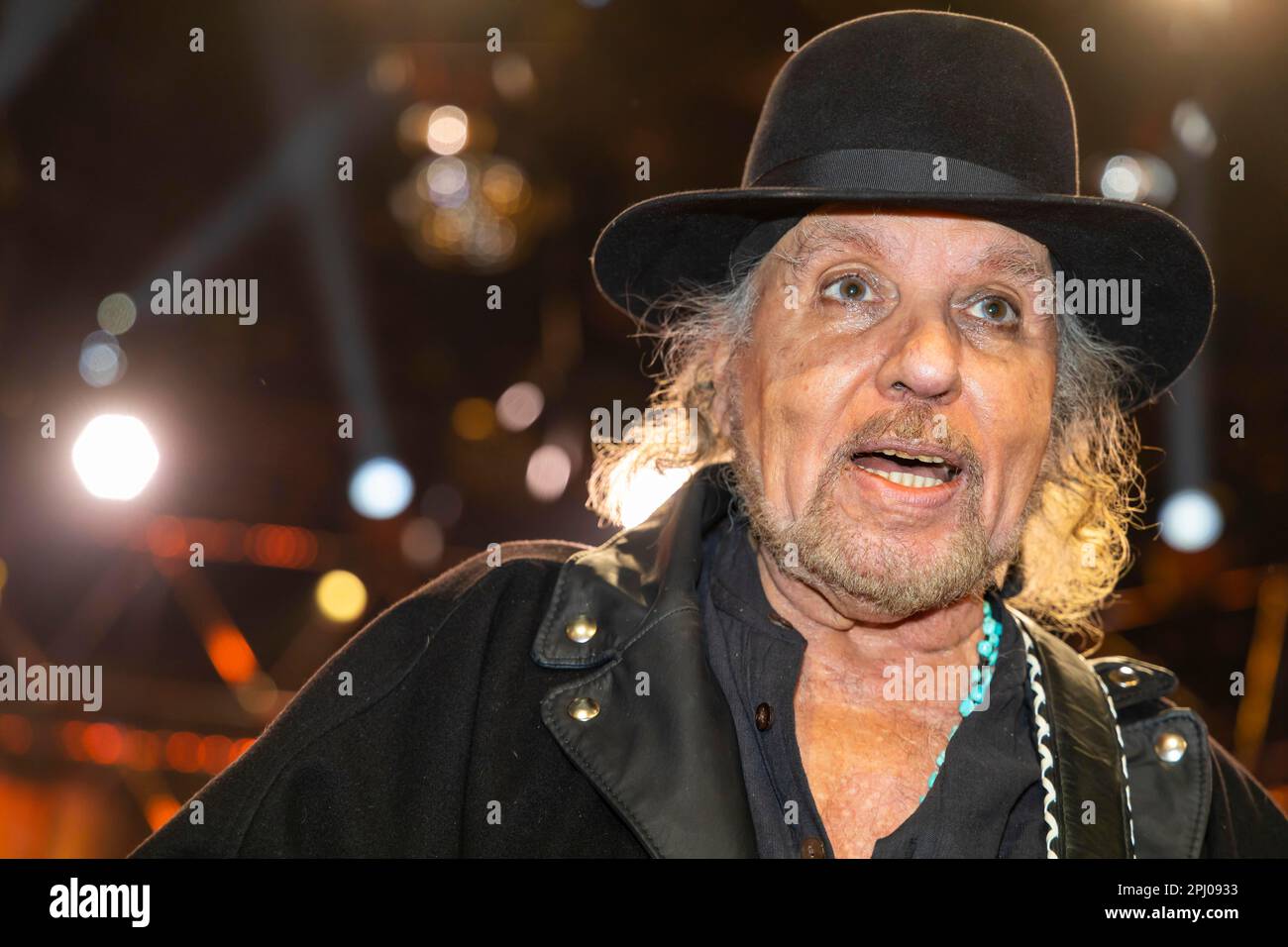 Sängerin Danyel Gerard tritt auf der Bühne auf. 50 Jahre ZDF Hitparade ...