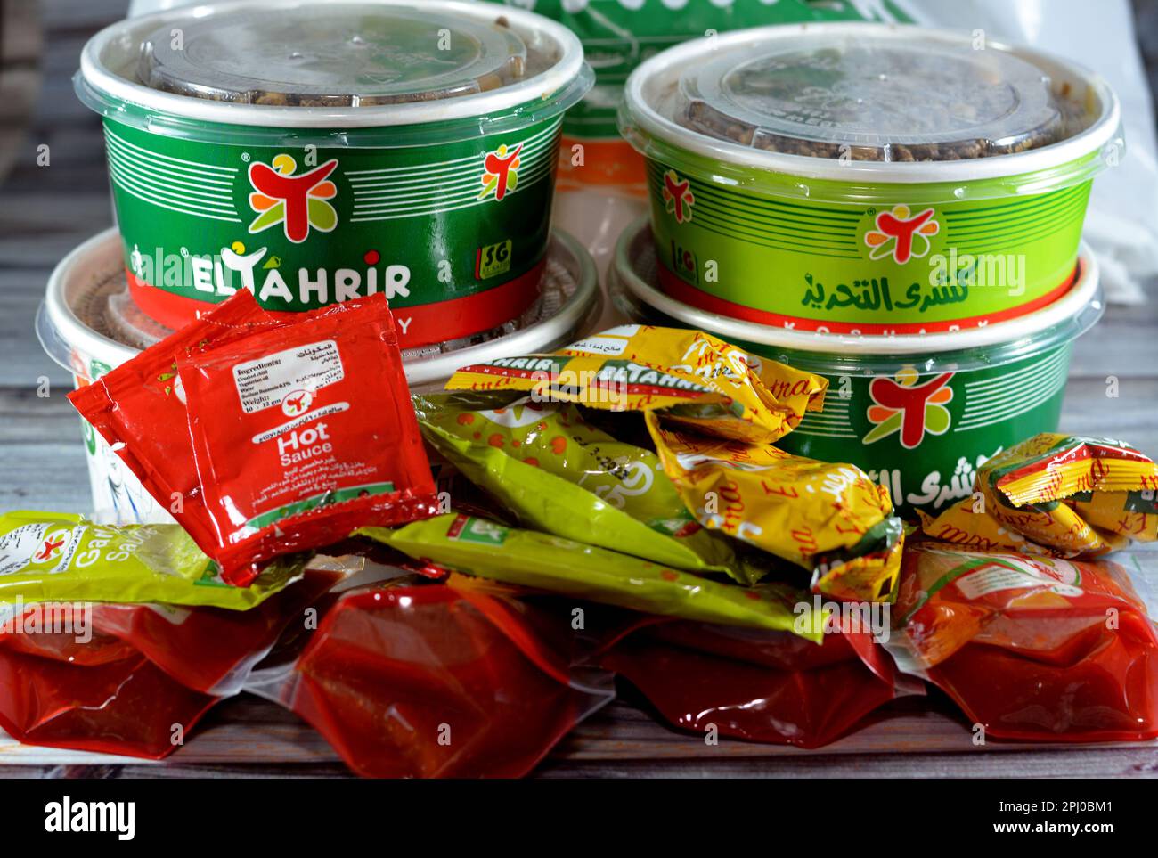 Kairo, Ägypten, März 28 2023: El Tahrir Koshary Koshari, Street Food ...