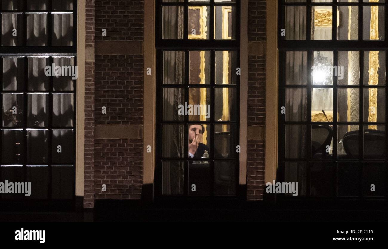 DEN HAAG - CDA-Führer Wobke Hoekstra in Absprache mit Staatssekretär ...