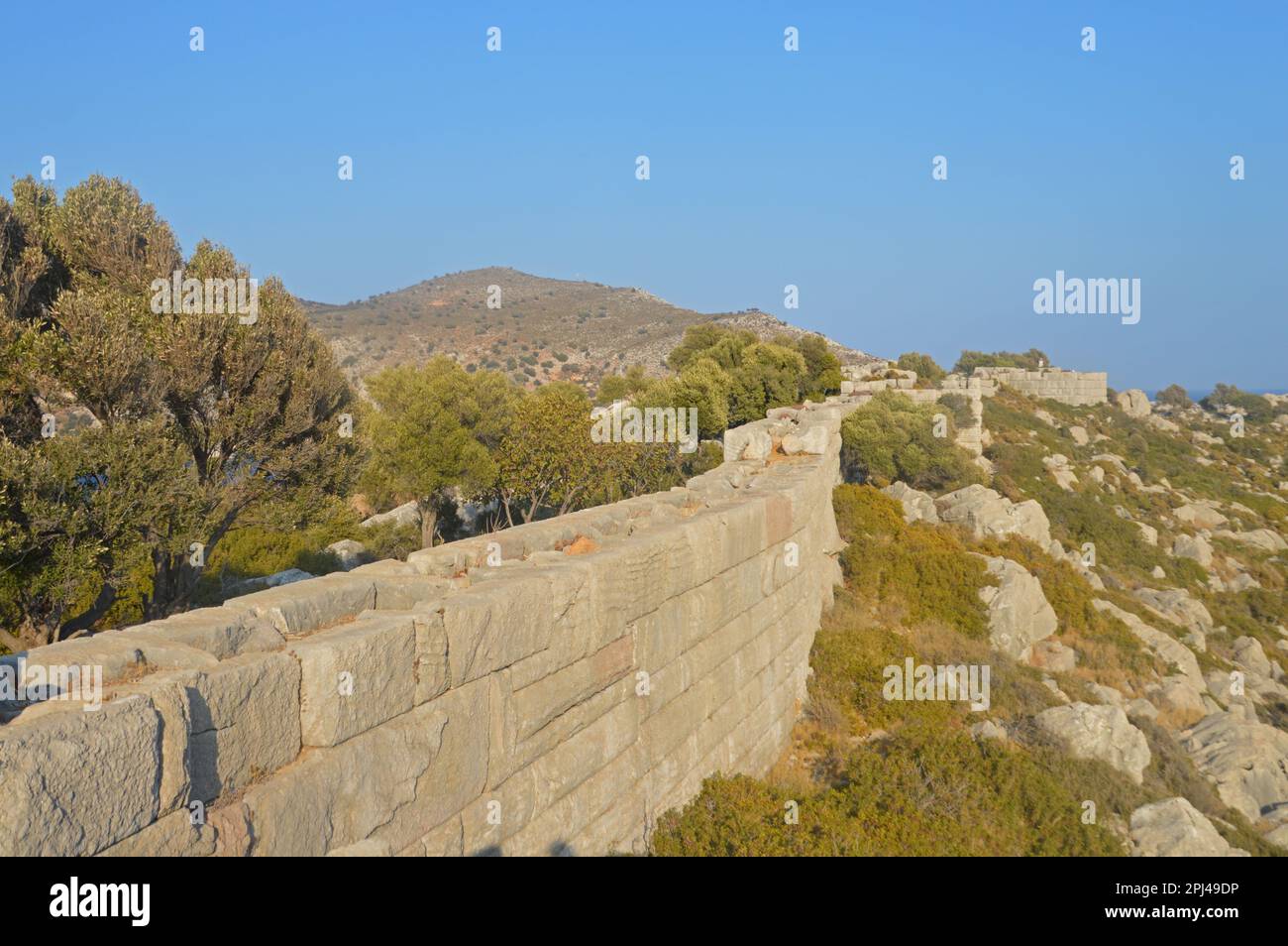 Türkei, Halbinsel Bozburun, Loryma: Blick auf die umliegenden Mauern ...