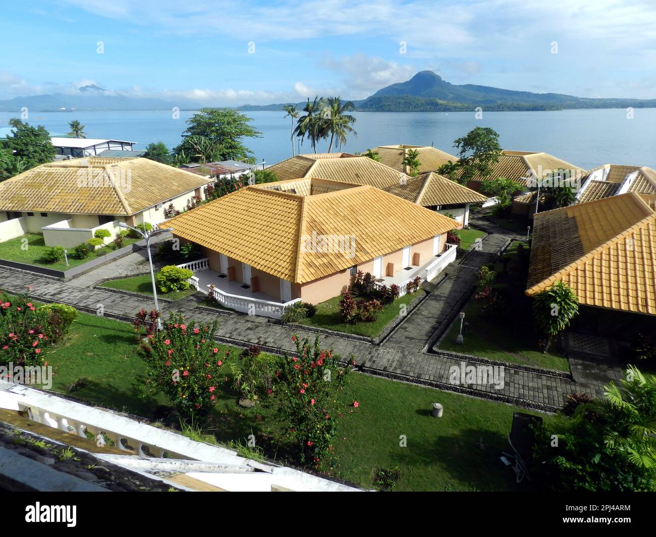 Philippinen, Eastern Visayas, Leyte, Tacloban: Ferienbungalows auf dem ...