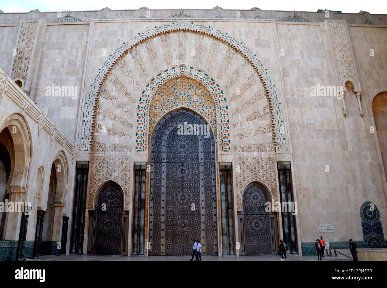 Marokko, Casablanca: Die 1993 fertiggestellte Moschee von König Hassan ...
