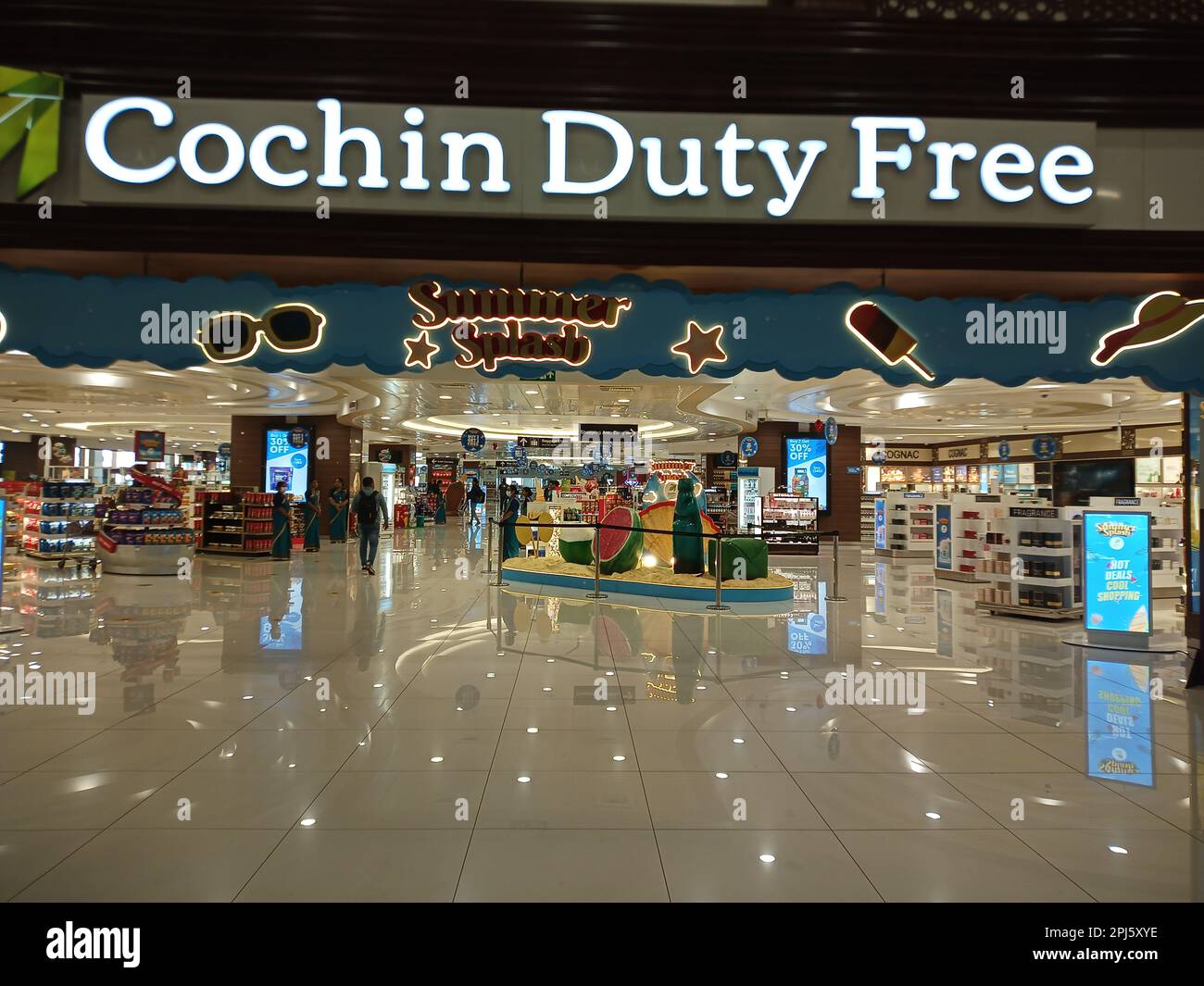 Flughafen cochin zollfrei -Fotos und -Bildmaterial in hoher Auflösung – Alamy