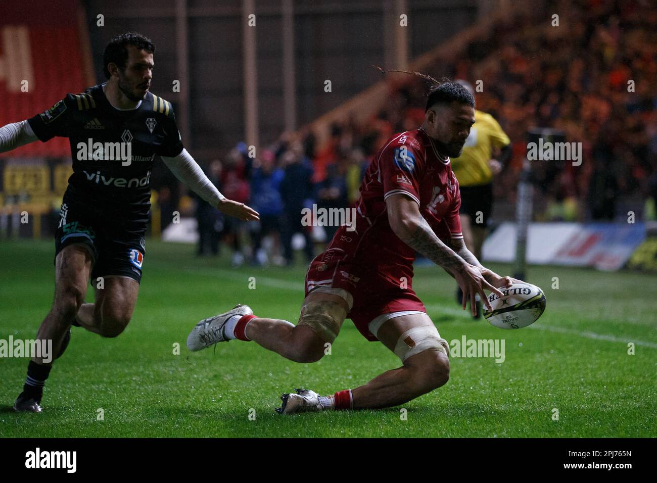 Llanelli, Großbritannien. 31. März 2023. Vaea Fifita of Scarlets ...