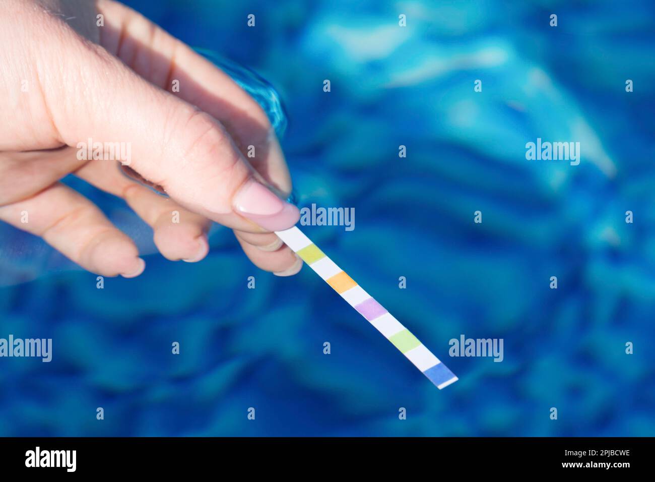 Pool teststreifen -Fotos und -Bildmaterial in hoher Auflösung – Alamy
