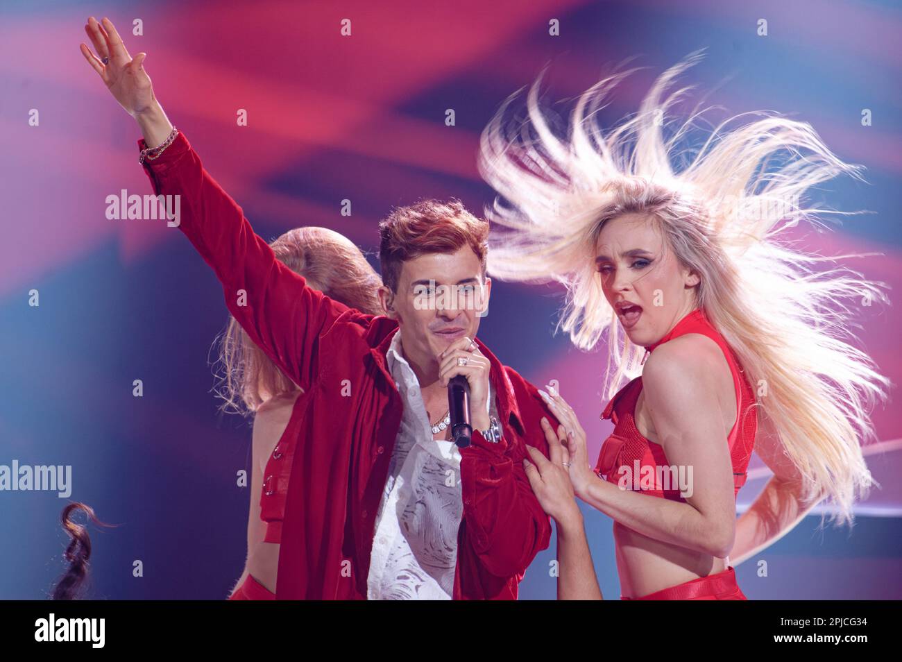 Köln, Deutschland. 01. April 2023. Der Kandidat Peris Grigoriadis steht ...