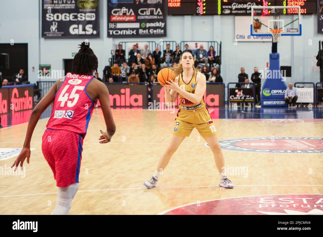 Lorela cubaj -Fotos und -Bildmaterial in hoher Auflösung – Alamy