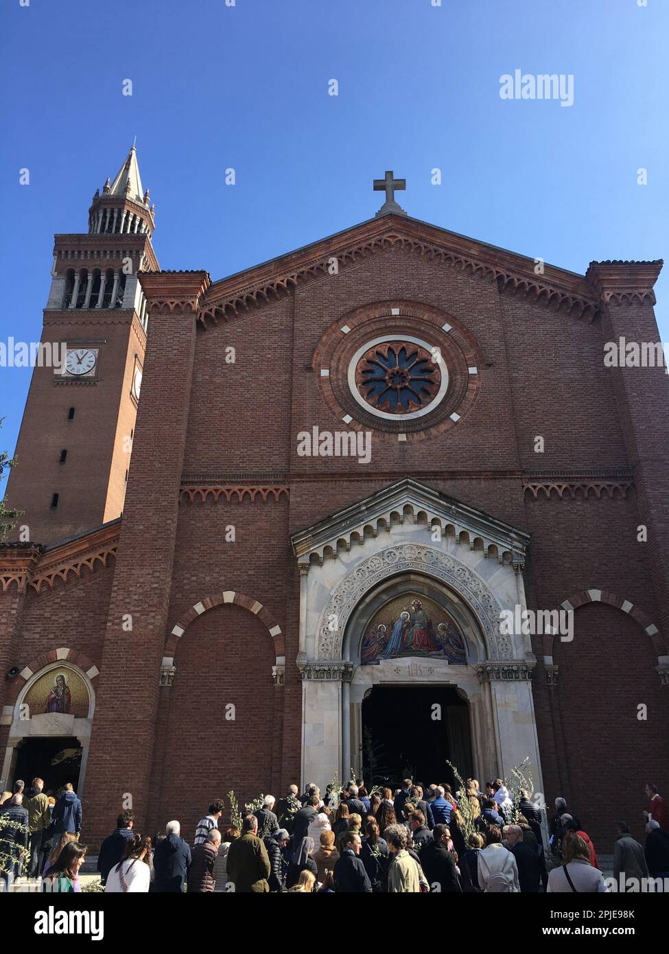 Varese, Italien. 02. April 2023. Castellanza VA, Italien Palmensonntag ...
