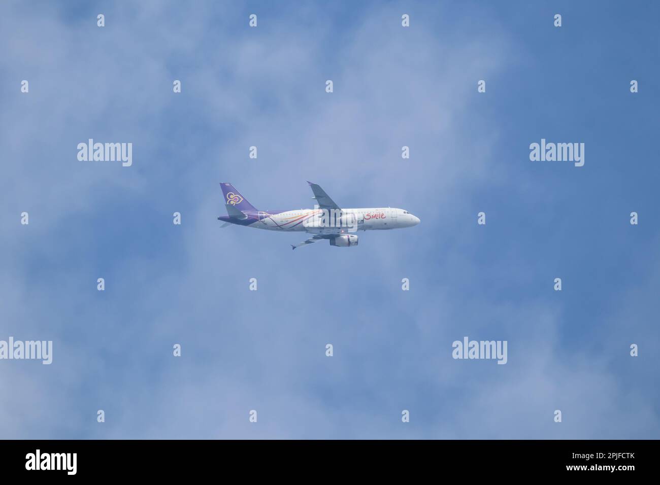 Chiangmai, Thailand - Dezember 26 2022: HS-TXF Airbus A320-200 von Thai ...