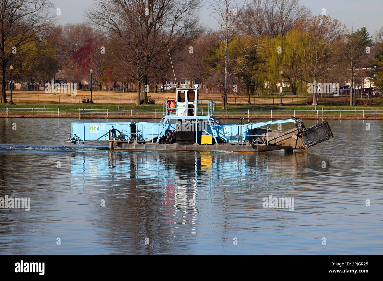 Floating debris -Fotos und -Bildmaterial in hoher Auflösung – Alamy