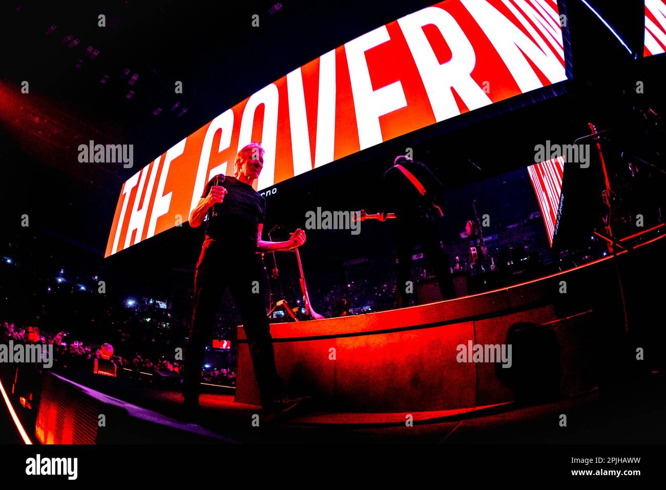 Roger waters abschiedstour -Fotos und -Bildmaterial in hoher Auflösung ...