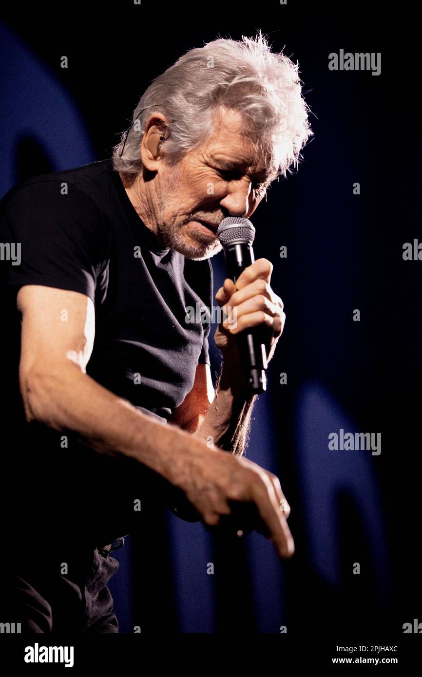Roger waters abschiedstour -Fotos und -Bildmaterial in hoher Auflösung ...