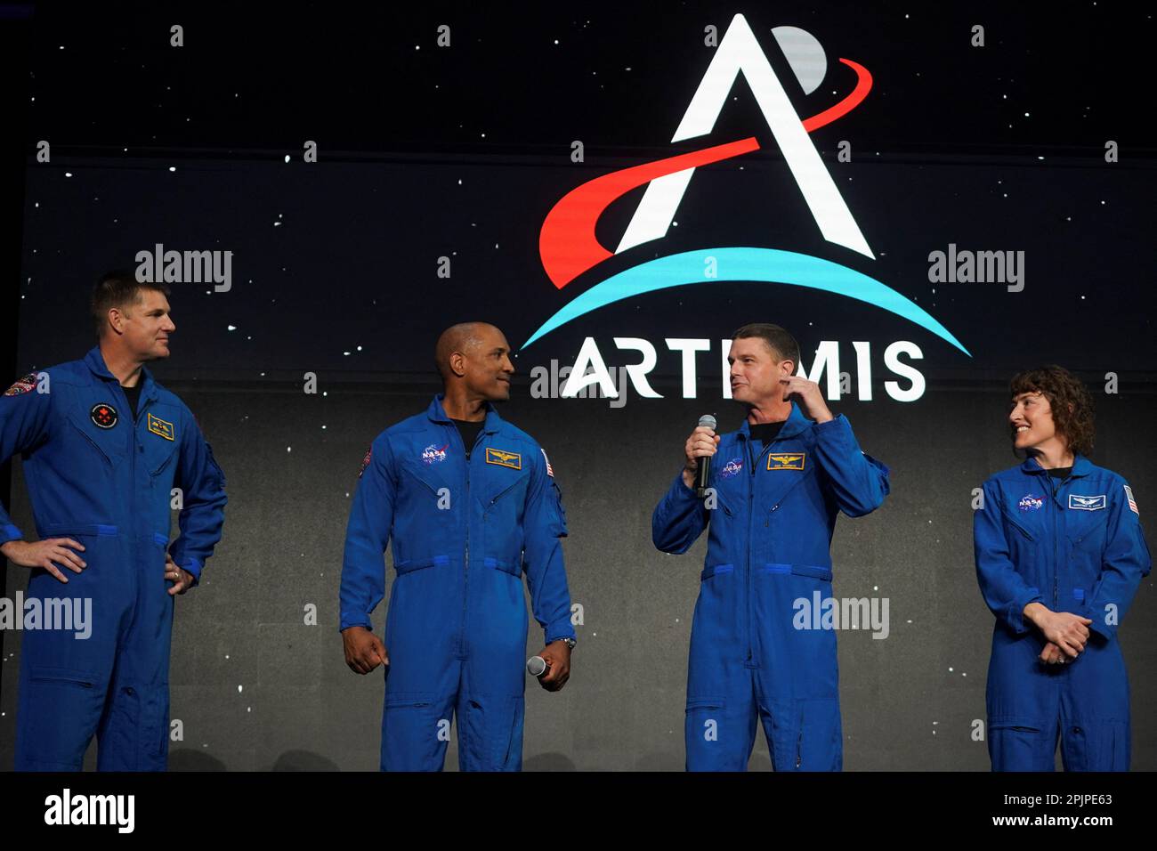 Astronauten Reid Wiseman, Victor Glover, Jeremy Hansen und Christina ... Astronauten Reid Wiseman, Victor Glover, Jeremy Hansen und Christina ...