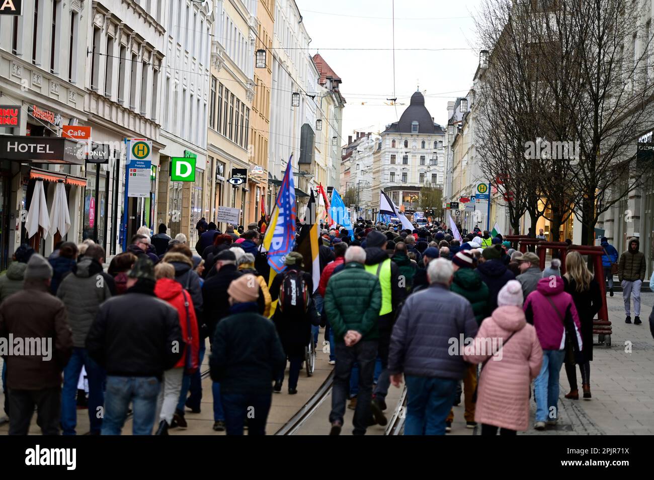 Heute ging erneut einige hundert Menschen in Görlitz bei der ...