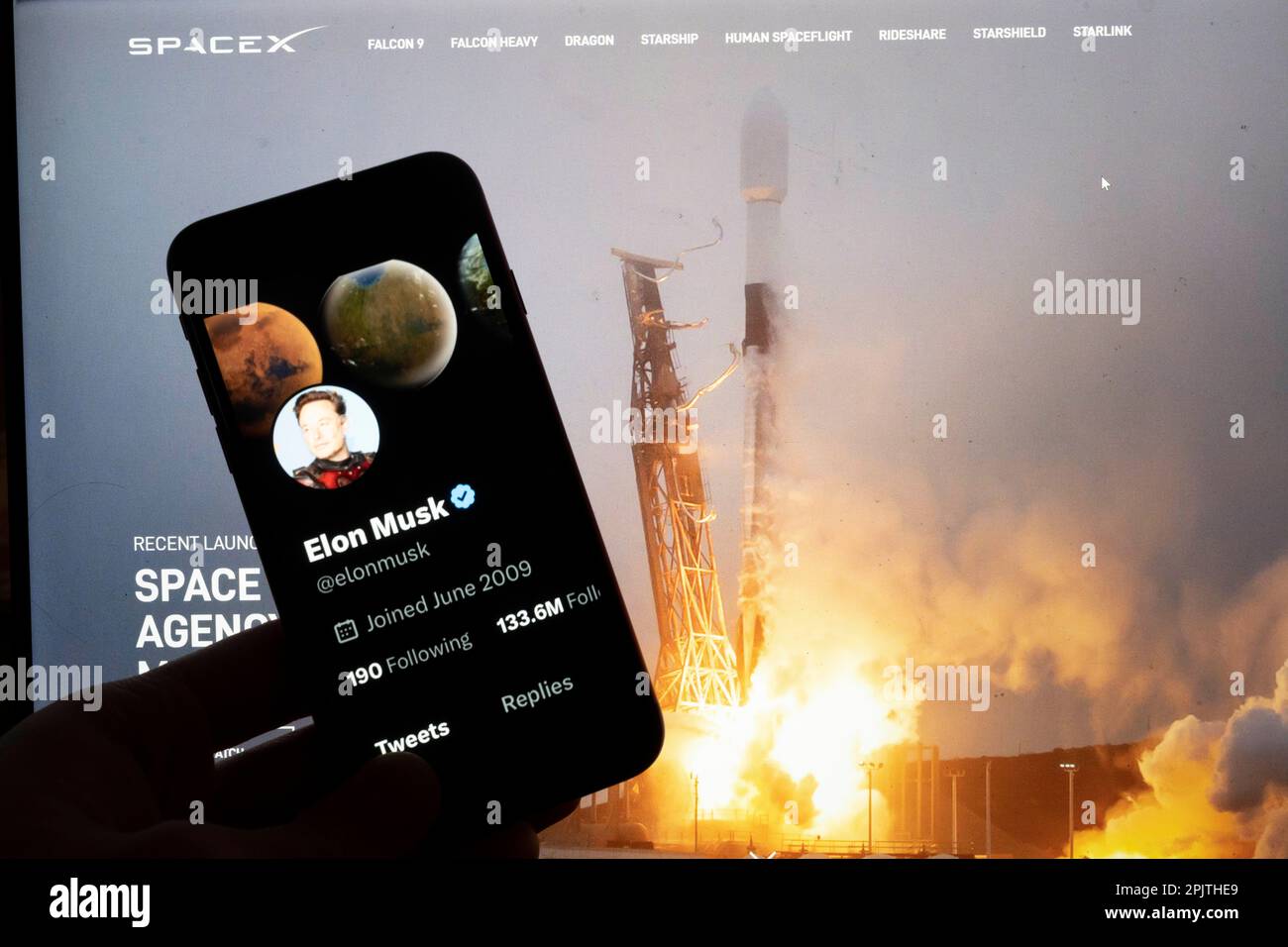 Hawthorne, Kalifornien, USA. 3. April 2023. Elon Musks twitter-Konto ...