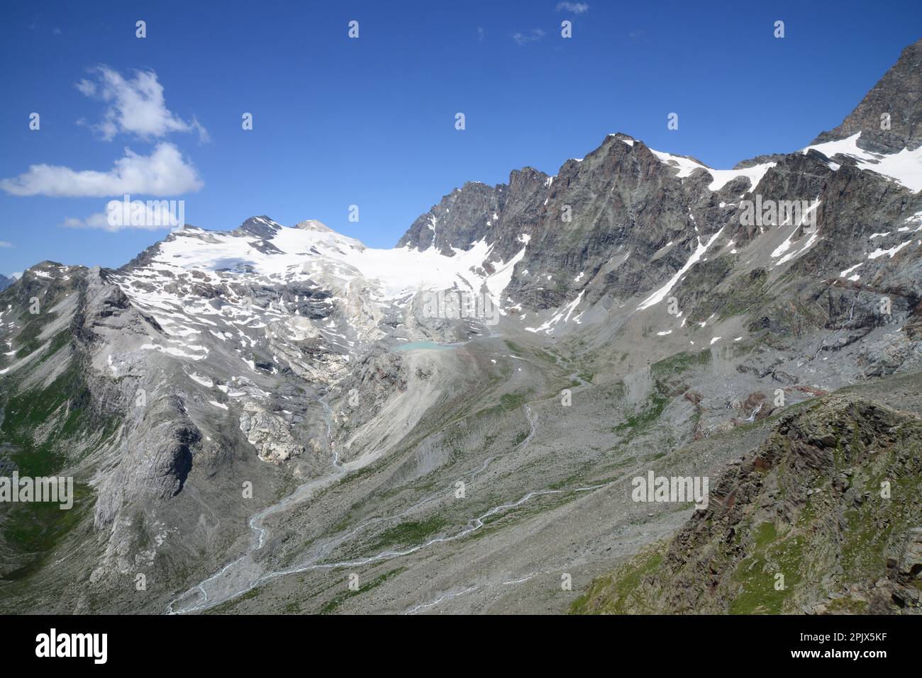 Escursione al rifugio marinelli -Fotos und -Bildmaterial in hoher ...