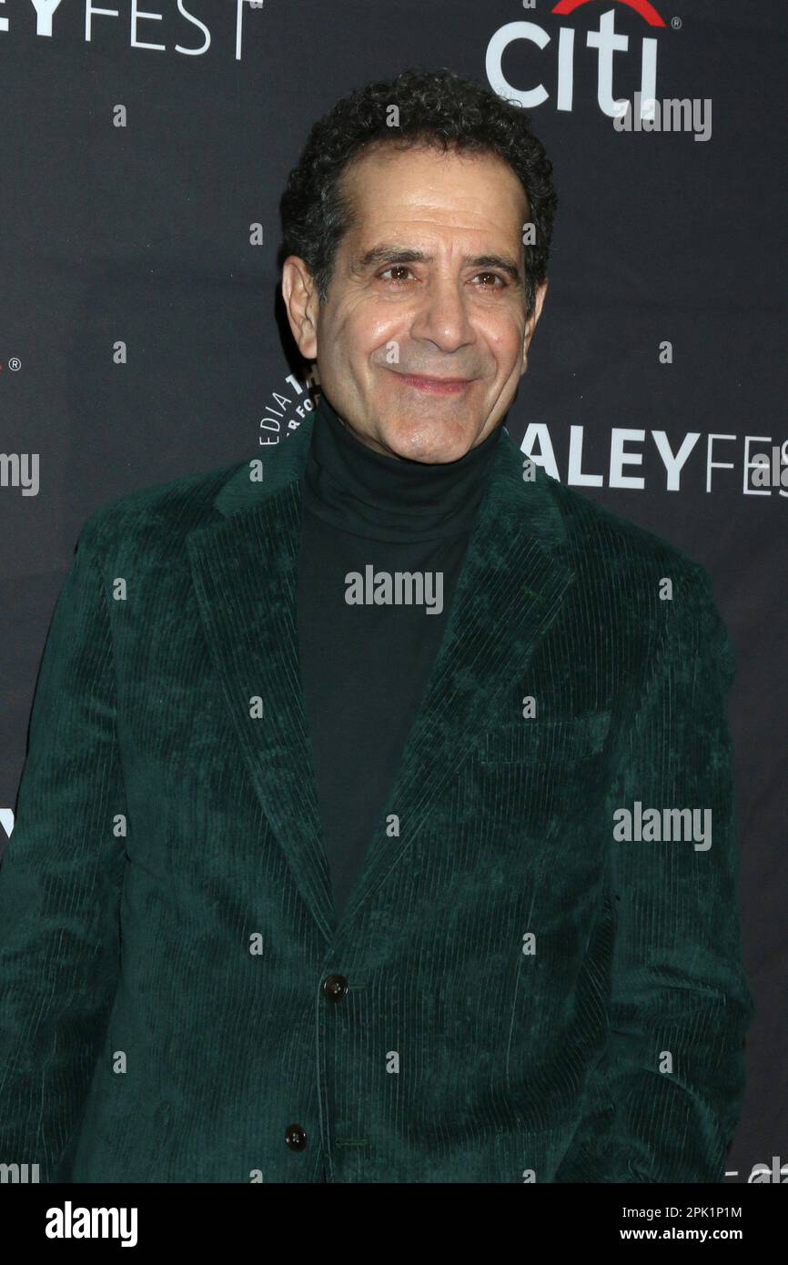 LOS ANGELES - 4. April: Tony Shalhoub beim PaleyFest 2023 - die ...